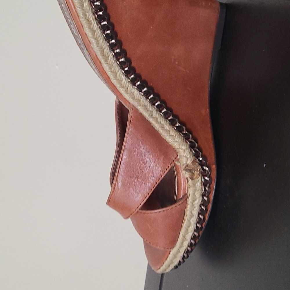 Colin Stuart Wedge Platform - Gem